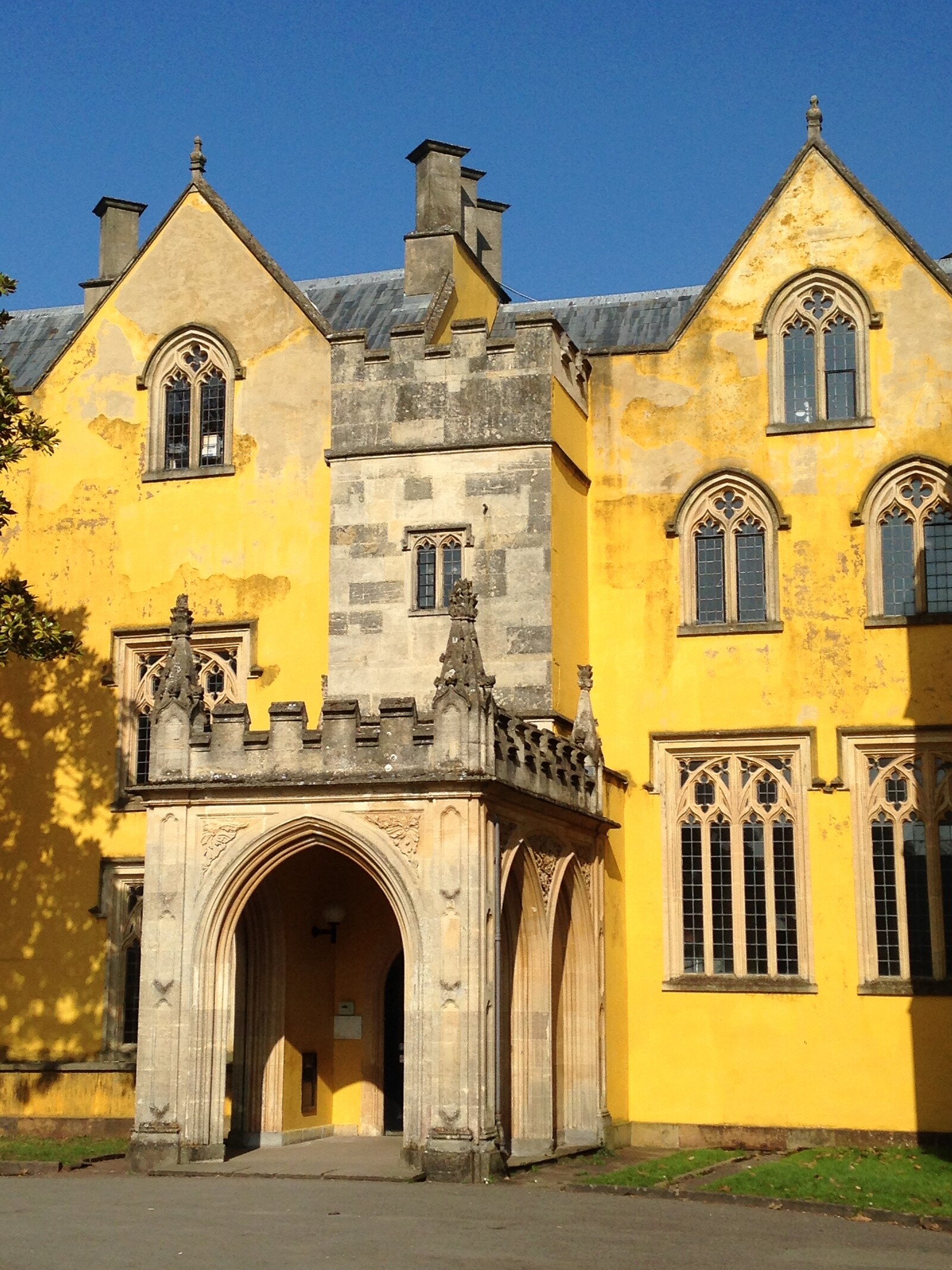 Dereliction tours Spring 2023 tickets — £5.45 | Ashton Court, Bristol